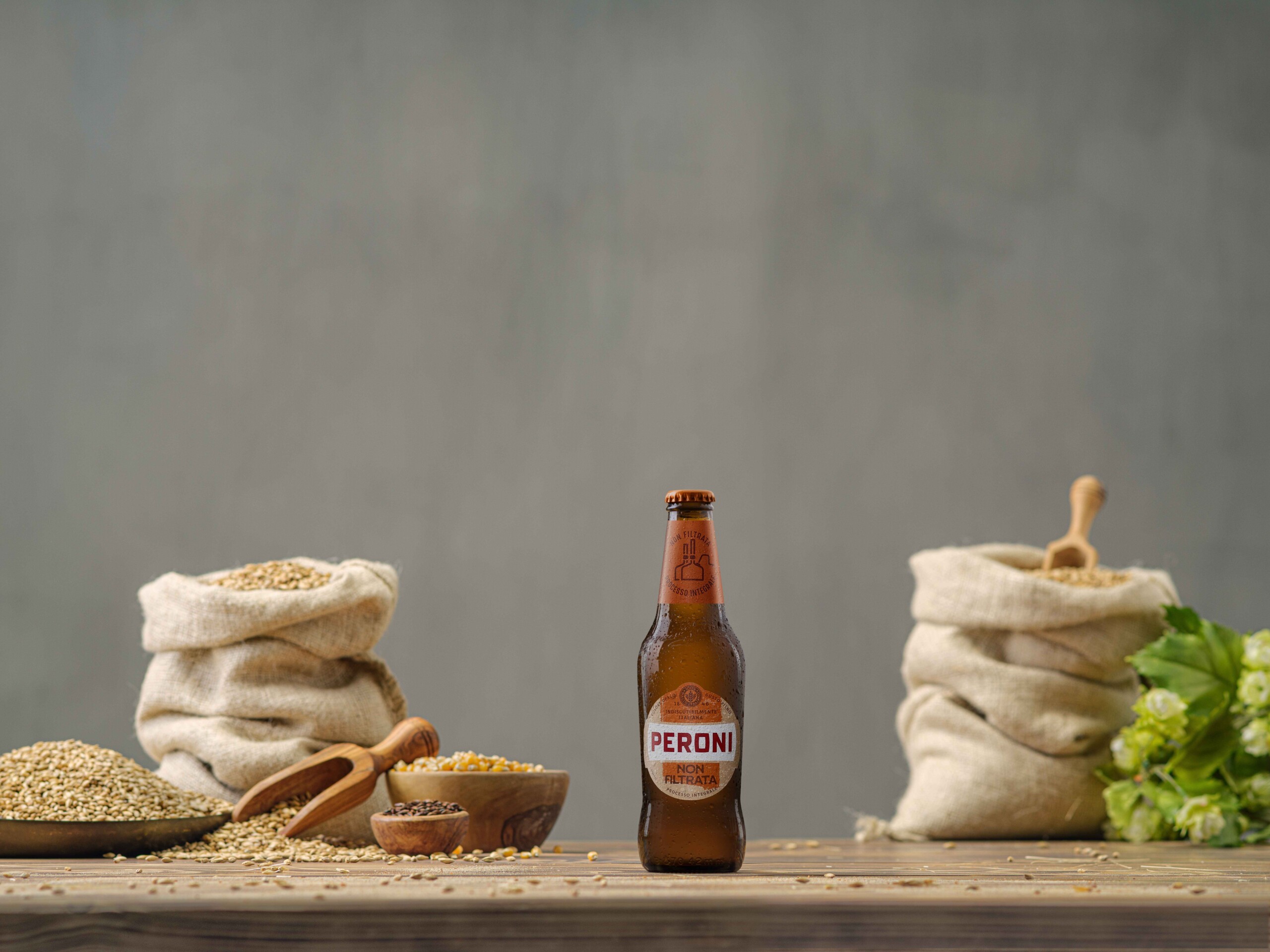 Peroni presenta la nuova birra non filtrata dal sapore originale ...