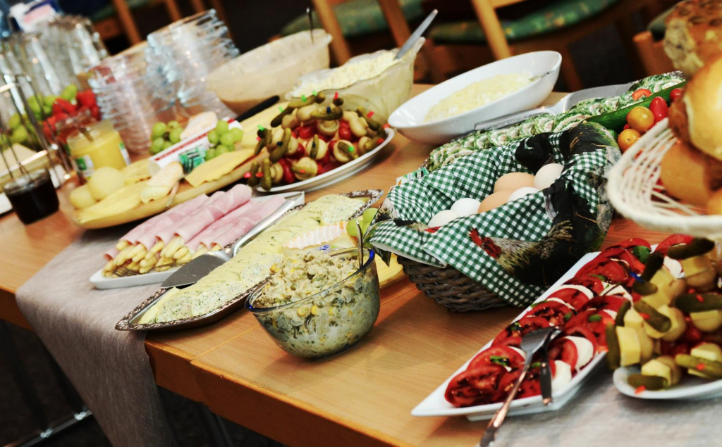 Buffet per compleanno: come organizzarlo freddo, salato, dolce e per ...
